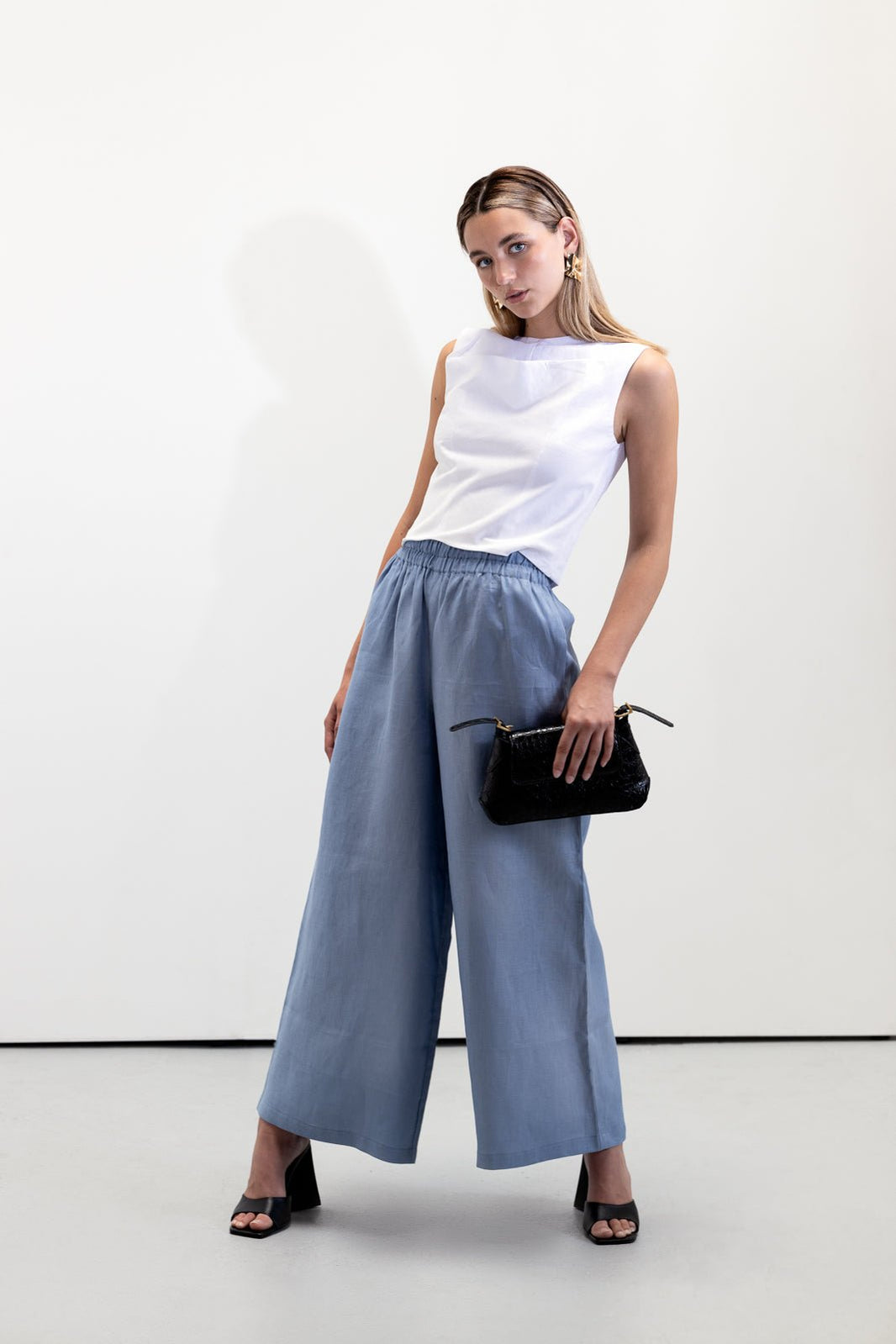 Peta Cocoon Pant//VOUS Versatile Linen Pants for Capsule Wardrobes ...
